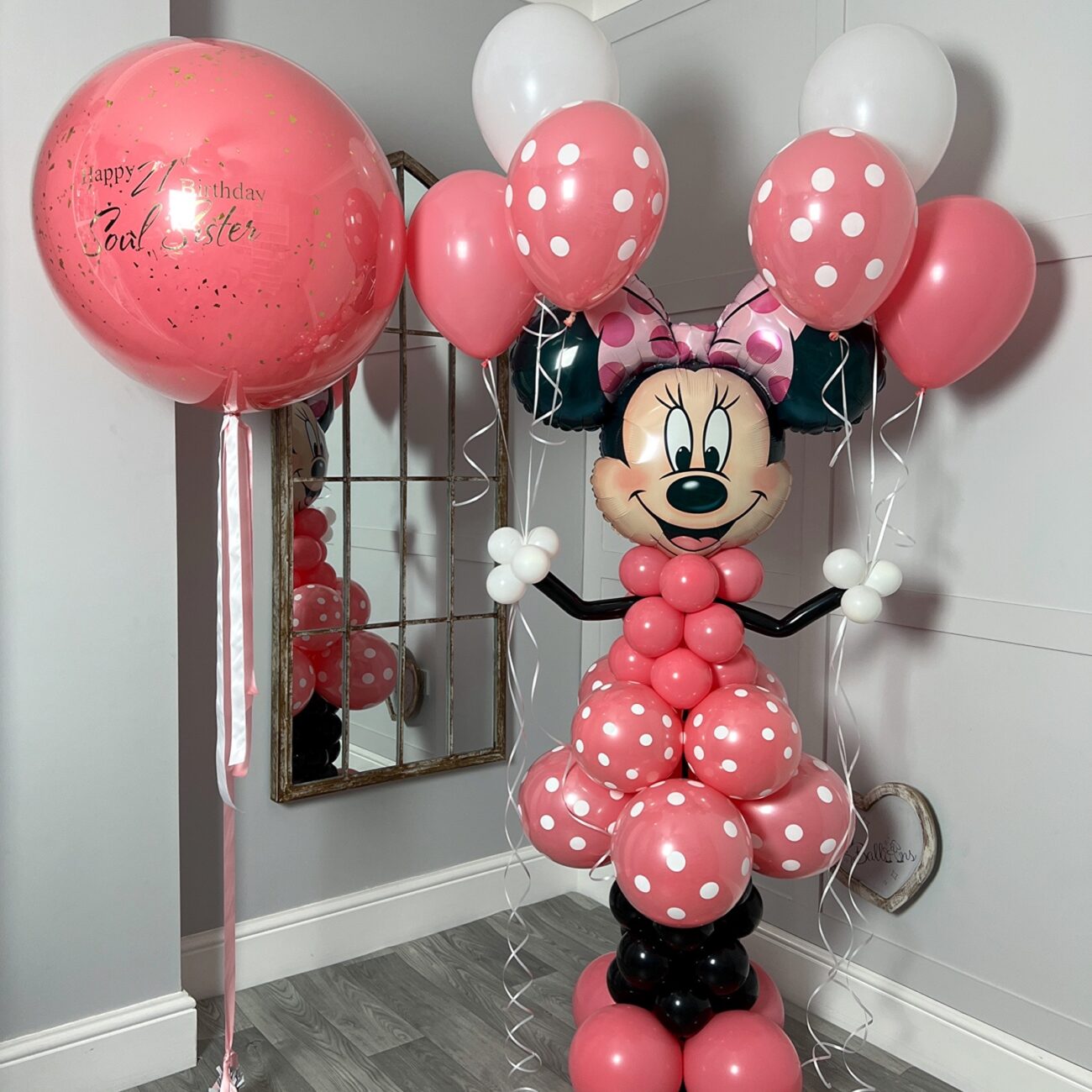 Minnie Mouse – Balloon Decorations in London